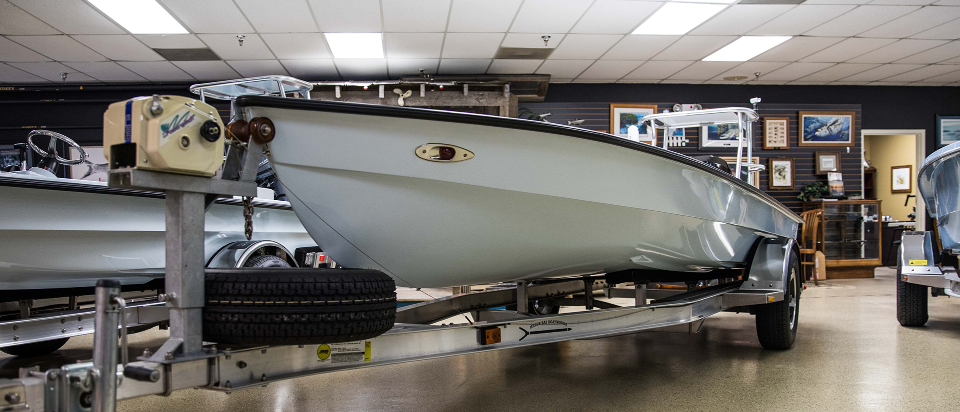 Skiff - Whipray - Hell's Bay Boatworks