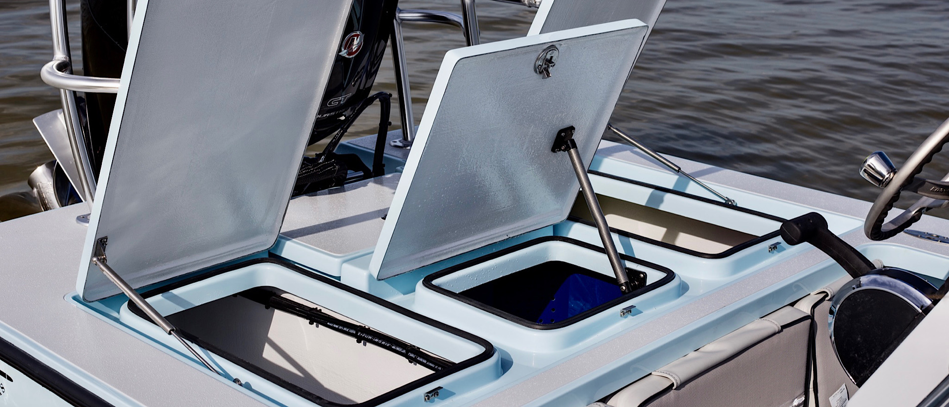 Skiff - Marathon - Hell's Bay Boatworks